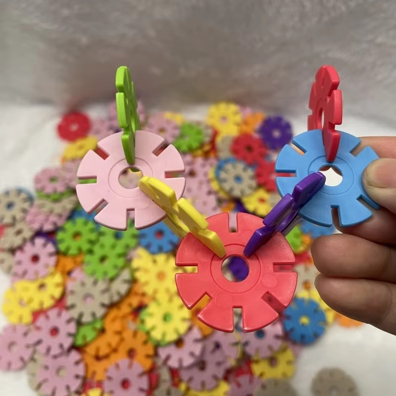 200 Piece Snowflake Building Blocks Educational STEM Construction Set ...